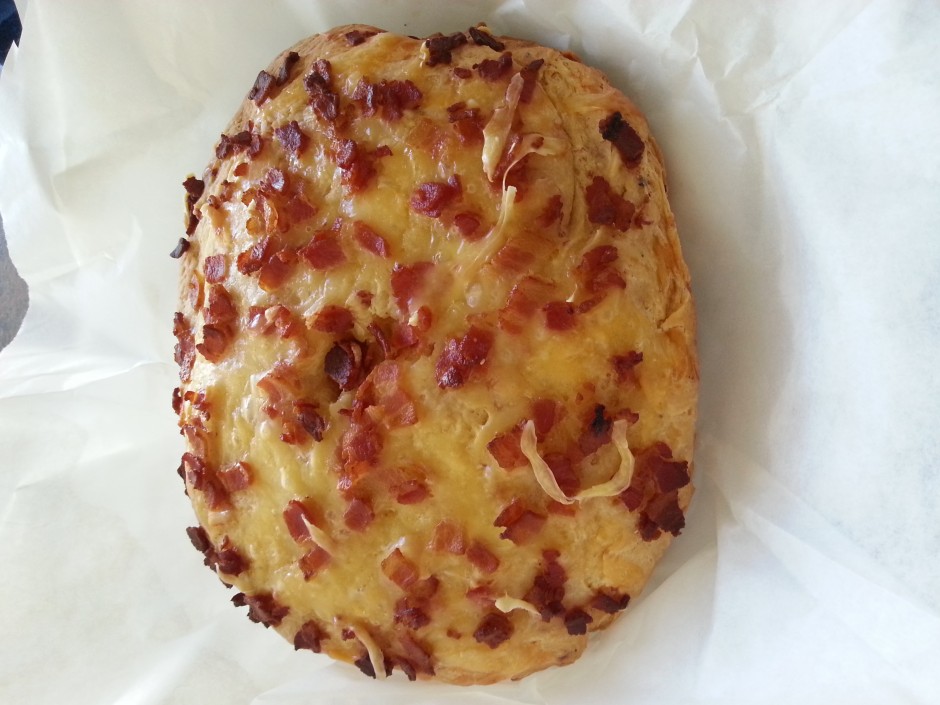 Bacon & Cheese Bread | Slow Cooker Central Bacon & Cheese Bread | Slow Cooker Central