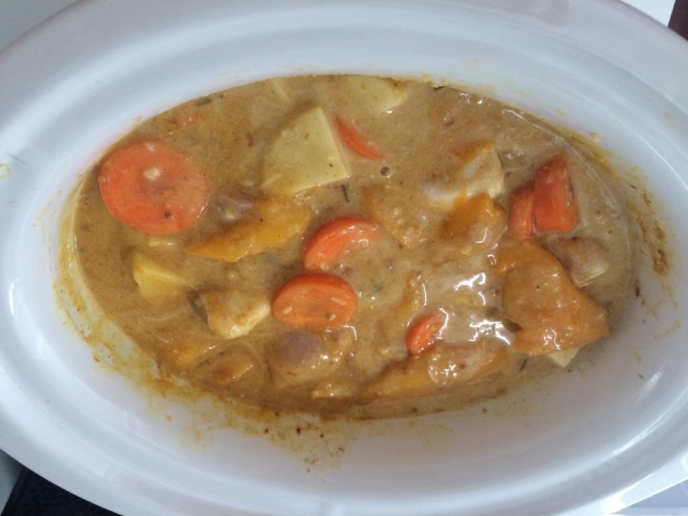 Sweet Mango Chicken Curry | Slow Cooker Central